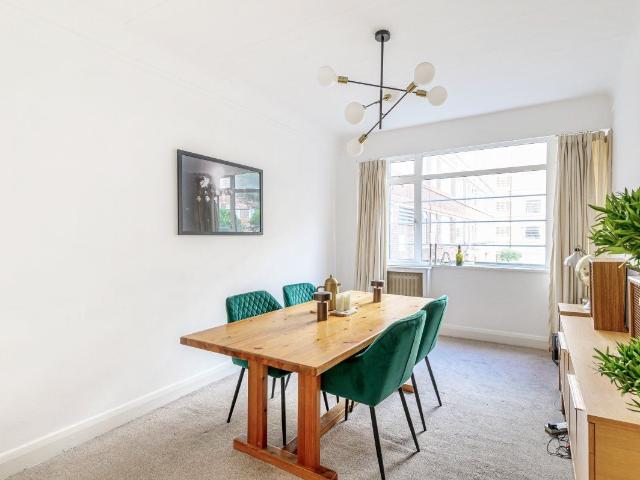Balham High Road, Balham, London SW17, 4 bed flat to rent, £4,500 pcm | PrimeLocation