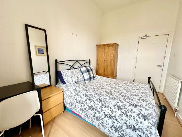 Baliol Street, Woodlands, Glasgow, G3 6UU