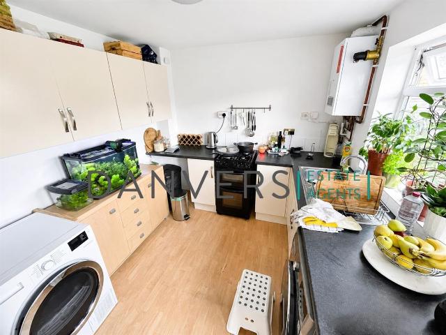 Balisfire Grove, Leicester LE4, 2 bed terraced house to rent, £950 pcm | PrimeLocation