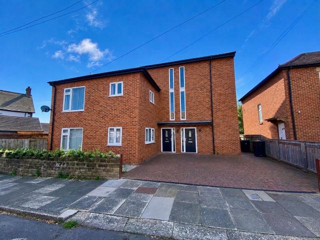 Balkwell Avenue, North Shields NE29, 2 bed flat to rent, £750 pcm | PrimeLocation