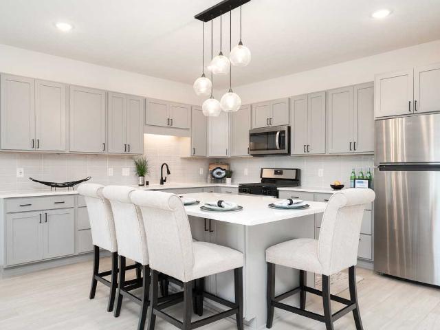 Ballantrae Apartments 2 Bedroom Apartment for Rent at 3800 Ballantrae Road, Eagan, MN 55122