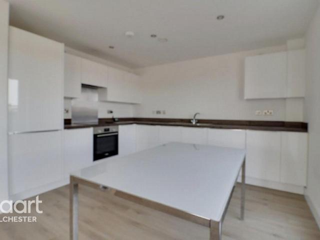 Ballantyne Drive, Colchester 2 bed apartment to rent £1,900 pcm £438 pw
