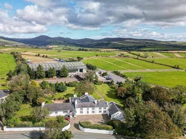 Ballaclucas Farmhouse Llamedos Equestrian Centre, Top Road, 5 Bedroom Detached