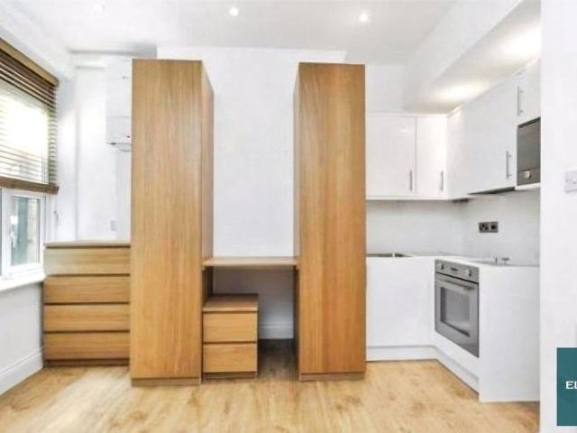 Ballards Lane, N3, Finchley