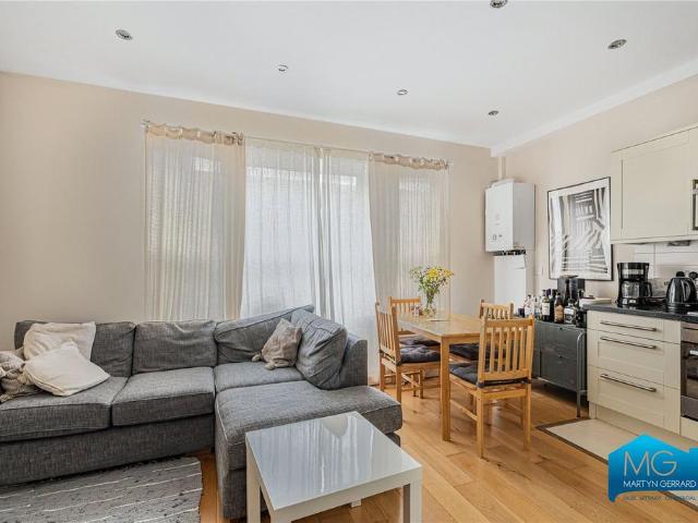 Ballards Lane, North Finchley. 2 bed apartment to rent £1,800 pcm £415 pw