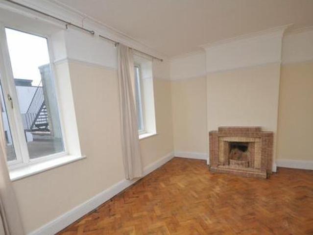 Ballards Lane, Finchley, 4 Bedroom Apartment