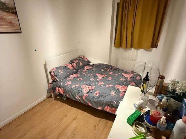 Ballards Lane, London N3, Room to rent, £860 pcm | PrimeLocation