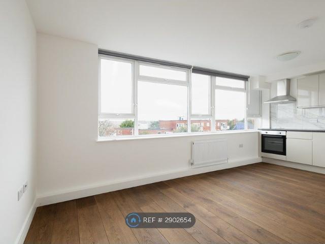 Ballards Lane, London N3, Studio to rent, £1,400 pcm | PrimeLocation