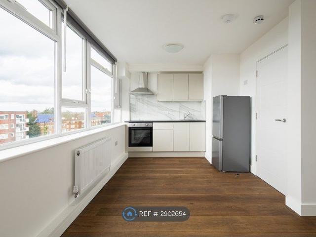 Ballards Lane, London N3, Studio to rent, £1,365 pcm | PrimeLocation