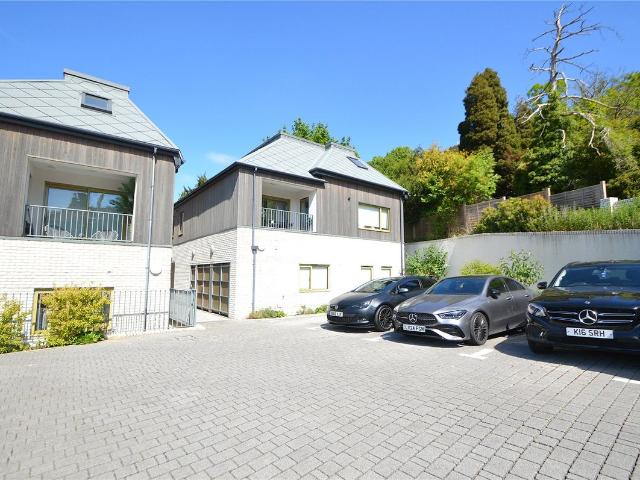 Ballards Rise, South Croydon CR2, 2 bed flat to rent, £1,900 pcm | PrimeLocation