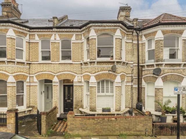 Ballater Road, Brixton SW2, 3 bed flat to rent, £3,500 pcm | PrimeLocation