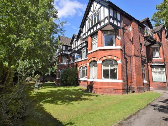 Ballbrook Avenue, Didsbury Studio to rent £1,000 pcm £231 pw