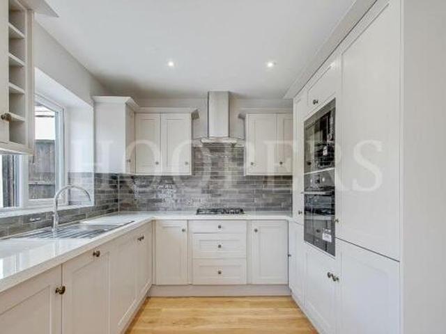Ballogie Avenue, London, 3 Bedroom Semi detached