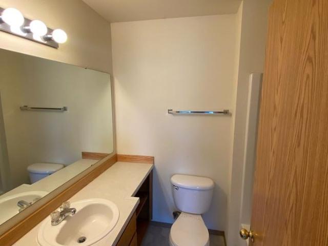 BALLOU ESTATES 2 Bedroom Apartment for Rent at 97th St E, Puyallup, WA 98373