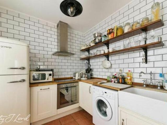 Balls Pond Place, Islington, 1 Bedroom Flat