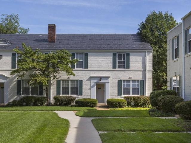Ballston Park 2 Bedroom Apartment for Rent at 351 N Glebe Rd, Arlington, VA 22203 Ashton Heights