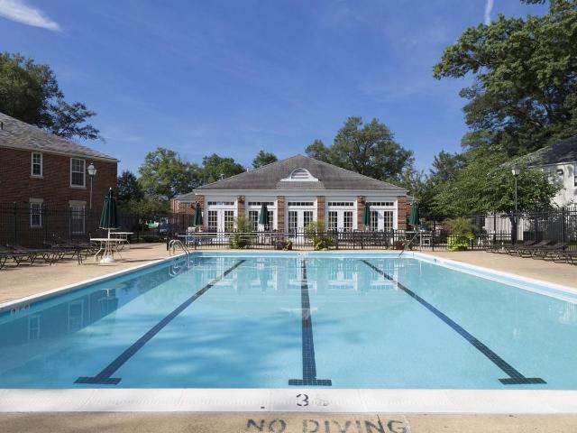 Ballston Park 2 Bedroom Apartment for Rent at 351 N Glebe Rd, Arlington, VA 22203 Ashton Heights