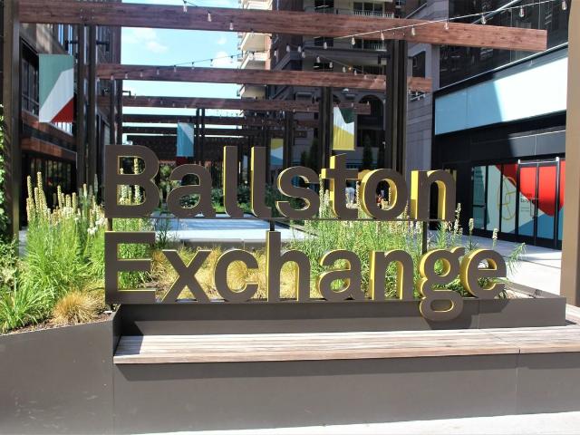 Ballston Park 2 Bedroom Apartment for Rent at 351 N Glebe Rd, Arlington, VA 22203 Ashton Heights