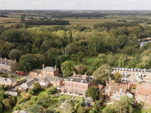 Ballygate, Beccles, 8 Bedroom Detached