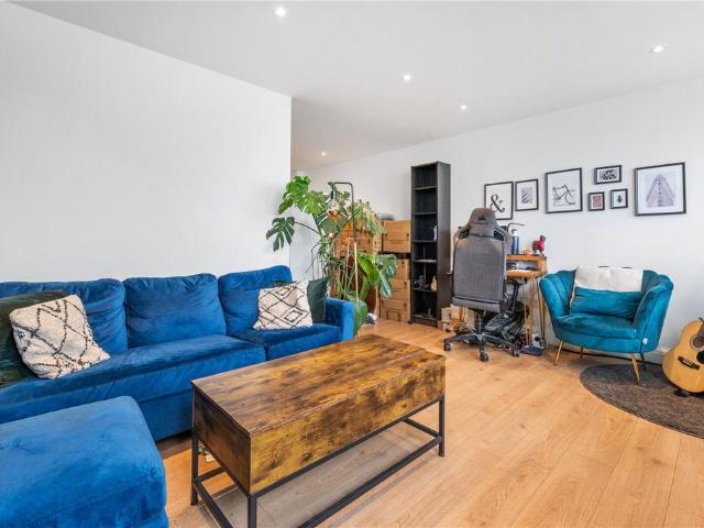 Balmes Road, London, N1 1 bed apartment to rent £2,500 pcm £577 pw