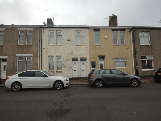 Balmoral Terrace, Grangetown, Sunderland SR2, 2 bed flat to rent, £495 pcm | PrimeLocation