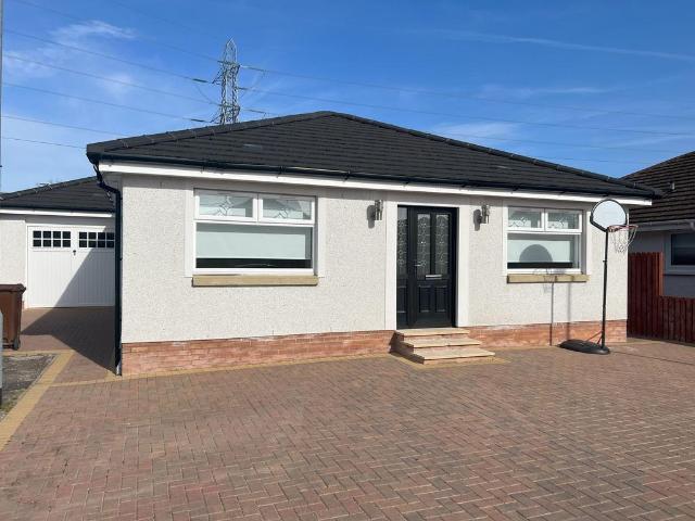 Balmoral Avenue, Airdrie ML6 4 bed detached bungalow to rent £2,250 pcm £519 pw