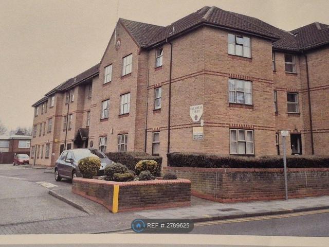 Balmoral Court, Chelmsford CM2, 1 bed flat to rent, £1,000 pcm | PrimeLocation