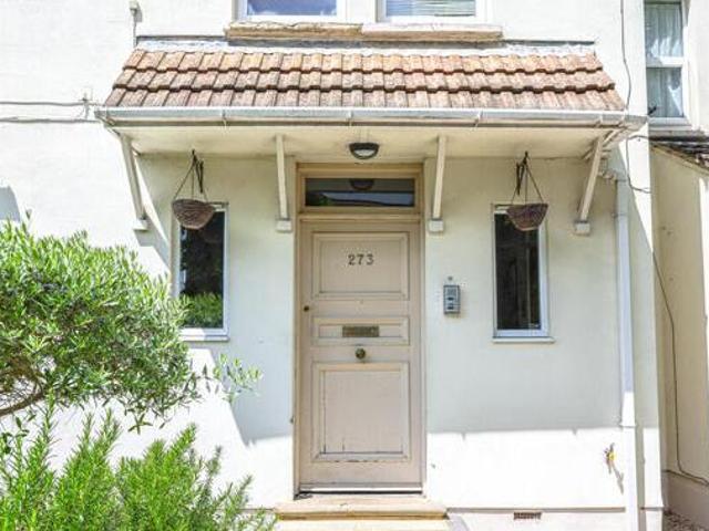 Balmoral Court, London Road, 2 Bedroom Apartment