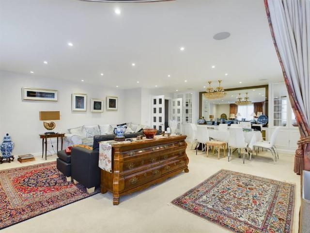 Balmoral Court, Queens Terrace, London 3 bed house to rent £7,000 pcm £1,615 pw