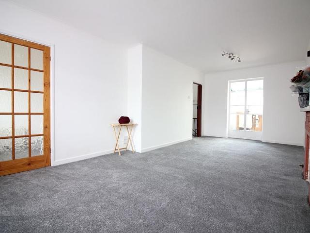 Balmoral Drive, Hayes