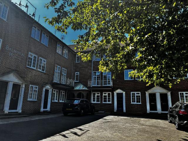 Balmoral House, Westbourne BH2, 2 bed flat to rent, £1,195 pcm | PrimeLocation