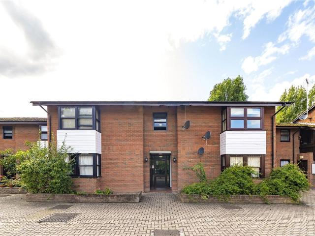 Balmoral Mews, London W12, Studio to rent, £1,680 pcm | PrimeLocation