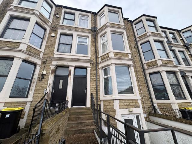 Balmoral Road, Morecambe LA4, 2 bed flat to rent, £750 pcm | PrimeLocation