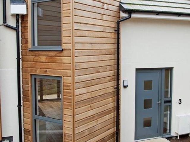 Balmoral Road, Bristol, BS7 2 bed house to rent £1,675 pcm £387 pw