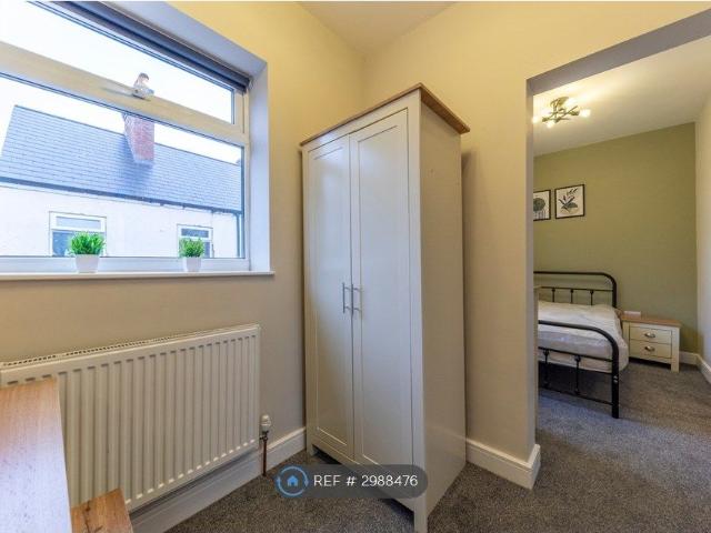 Balmoral Road, Colwick, Nottingham NG4, Room to rent, £625 pcm | PrimeLocation