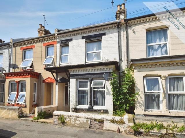 Balmoral Road Gillingham ME7 1 bed apartment to rent £1,000 pcm £231 pw
