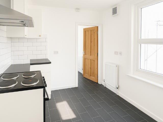 Balmoral Road, Gillingham, ME7 1 bed flat to rent £1,000 pcm £231 pw
