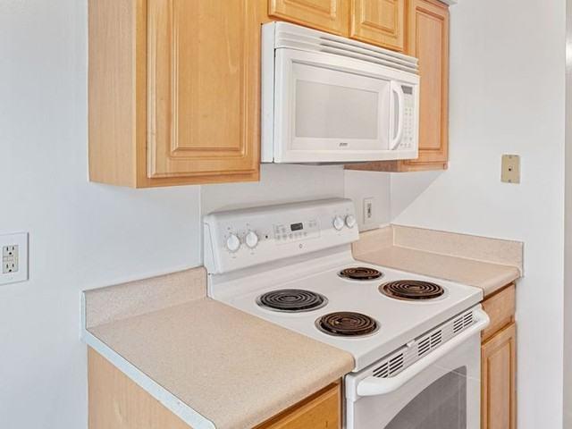 Balsam Avenue Apartments 1 Bedroom Apartment for Rent at 3520 E Fall Creek Parkway South Dr, Indianapolis, IN 46205 Meadows