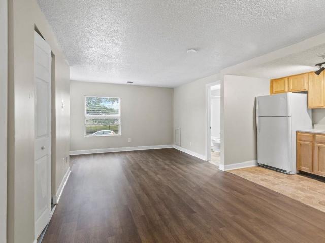 Balsam Avenue Apartments 1 Bedroom Apartment for Rent at 3605 Balsam Ave, Indianapolis, IN 46205 Mapleton Fall Creek