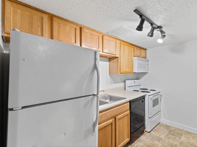 Balsam Avenue Apartments Studio Apartment for Rent at 3605 Balsam Ave, Indianapolis, IN 46205 Mapleton Fall Creek