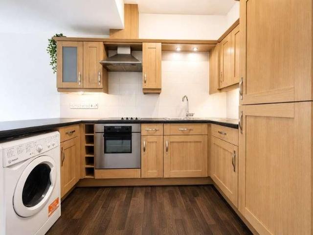 Barter Close, Kingswood, Bristol, Gloucestershire, BS15