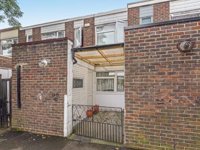 Barth Road, London SE18, 2 bed terraced house to rent, £1,750 pcm | PrimeLocation