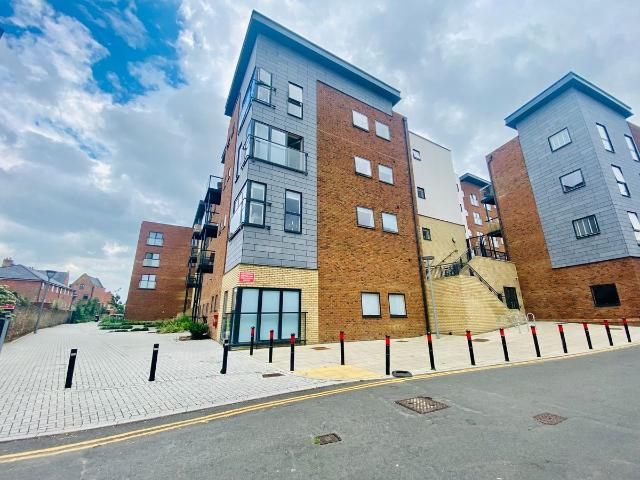 Bartholomew Court, Norwich NR1, 2 bed flat to rent, £1,250 pcm | PrimeLocation
