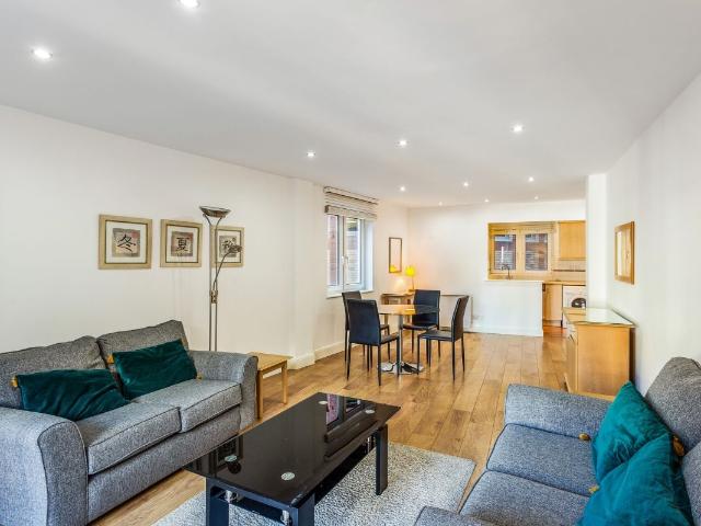 Bartholomew Close, London EC1A, 2 bed flat to rent, £3,750 pcm | PrimeLocation