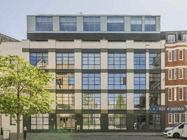Bartholomew Close, London, EC1A 2 bed flat to rent £5,200 pcm £1,200 pw