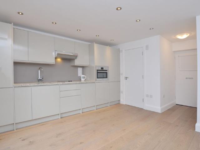 Bartholomew Close, London EC1A, Studio to rent, £1,842 pcm | PrimeLocation