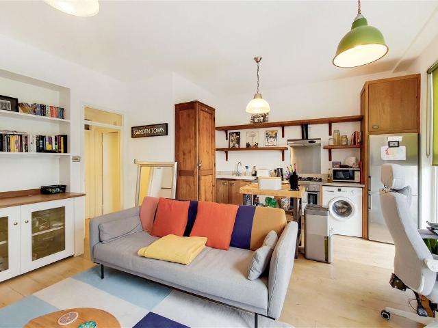 Bartholomew Road, Kentish Town NW5, 1 bed end terrace house to rent, £2,250 pcm | PrimeLocation