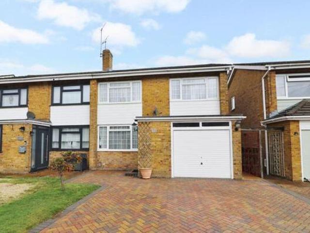 Barton Drive, Hedge End, 3 Bedroom Semi detached