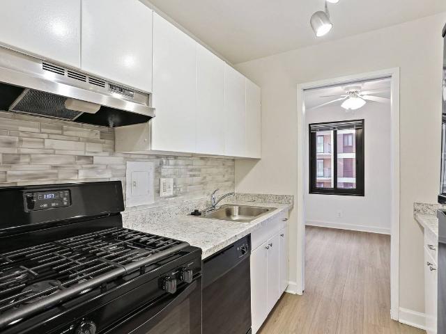 Barton House Studio Apartment for Rent at 2525 10th St N, Arlington, VA 22201 Clarendon Courthouse