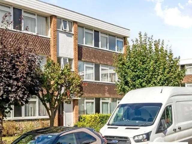 Barton Meadows, London, IG6 1JQ, United Kingdom | 2 bed apartment for rent #166401863 | Rentberry